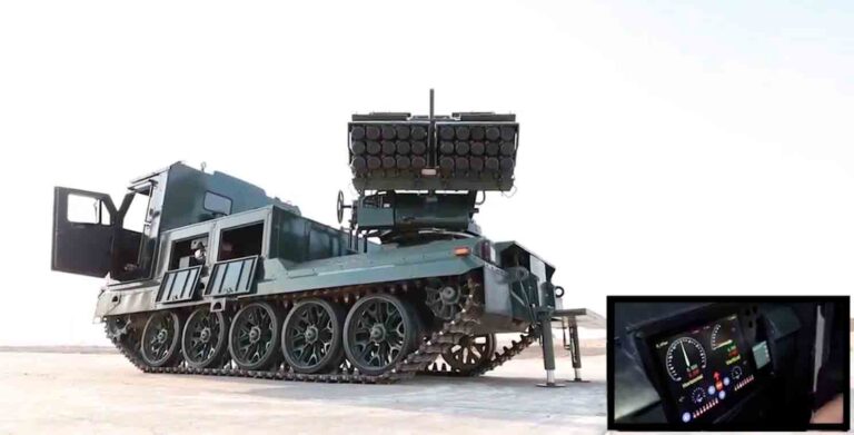 Vídeo: Egypte onthult zijn nieuwe RAAD200 Multiple Rocket Launch System ...