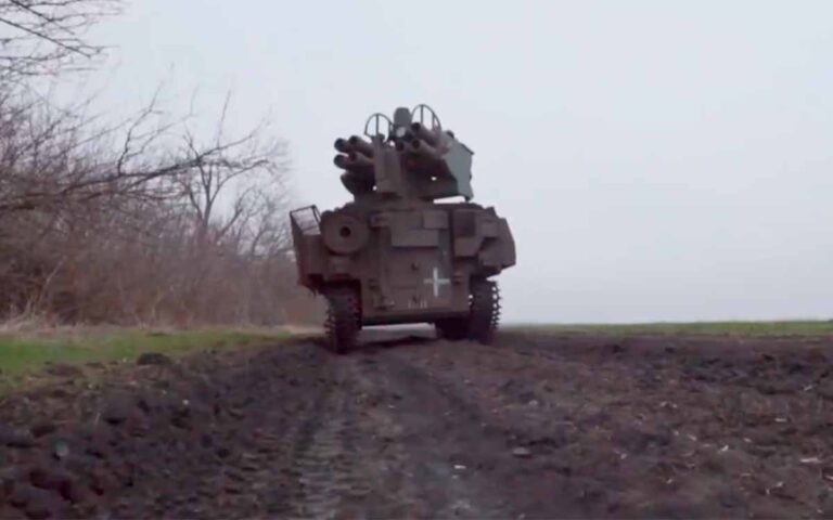 Video: British Air Defence System "Stormer" Deployed by Ukrainian ...