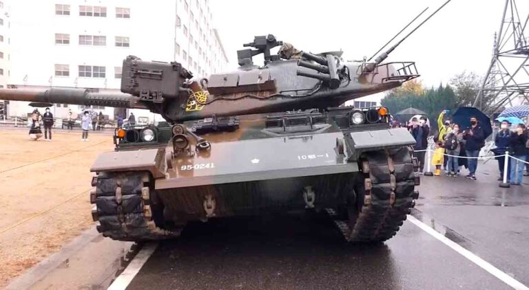 Japan Retires Its Last Type 74 Tank After 50 Years of Service - Carro e ...