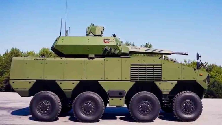 Turkish Army to Receive New ALTUG 8×8 Combat Vehicles - Carro e motos