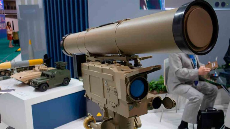 Video: Russia Installs Kornet Anti-Tank Missiles on Varan Ground Drone ...