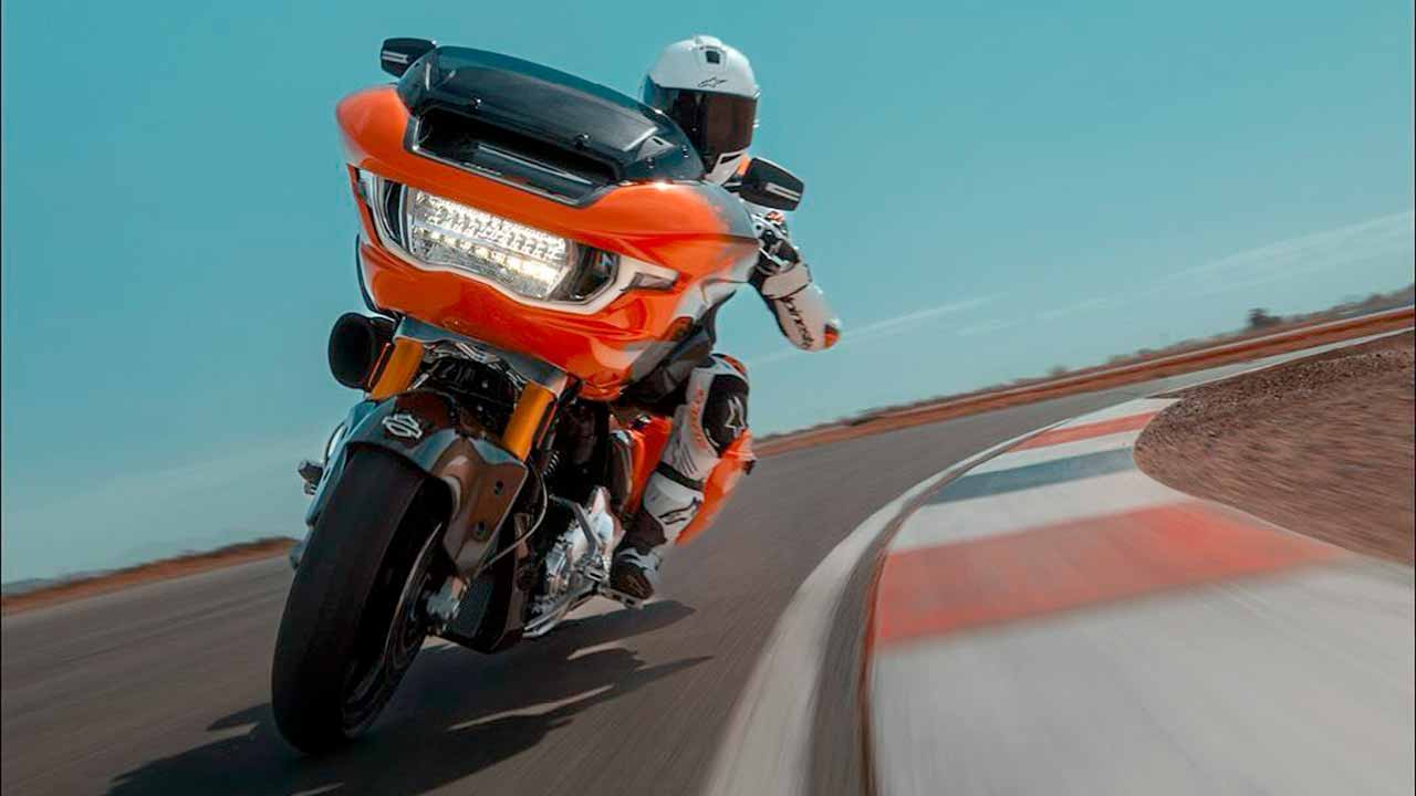 Harley-Davidson launches exclusive CVO Road Glide RR 2025 with 153 hp ...