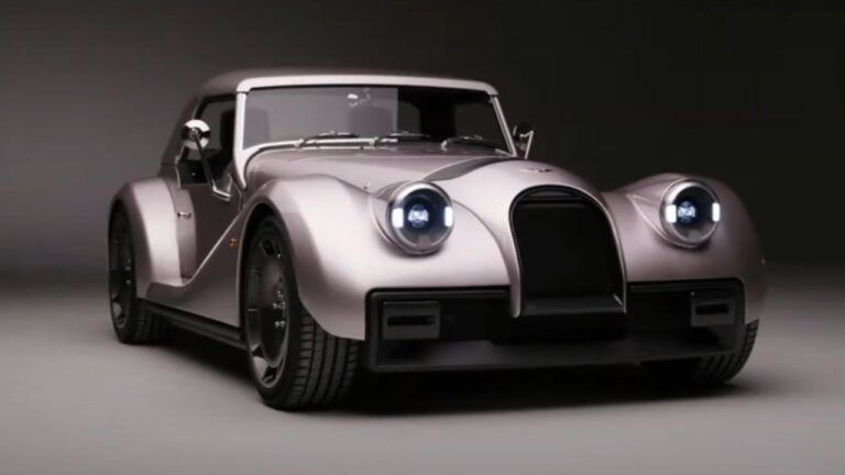 Supersport hits the streets combining classic design with high ...