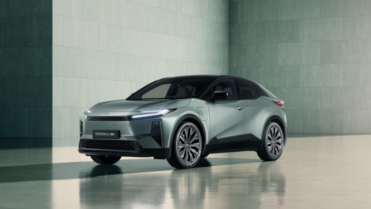 Mød Toyota C-HR+, den nye elektriske bil med et kompliceret navn fra ...