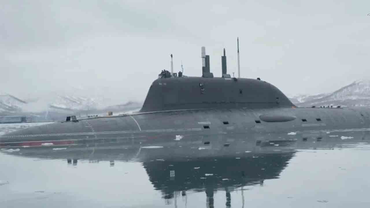 Russland demonstriert Seemacht: U-Boot "Krasnojarsk" feuert Kalibr ...