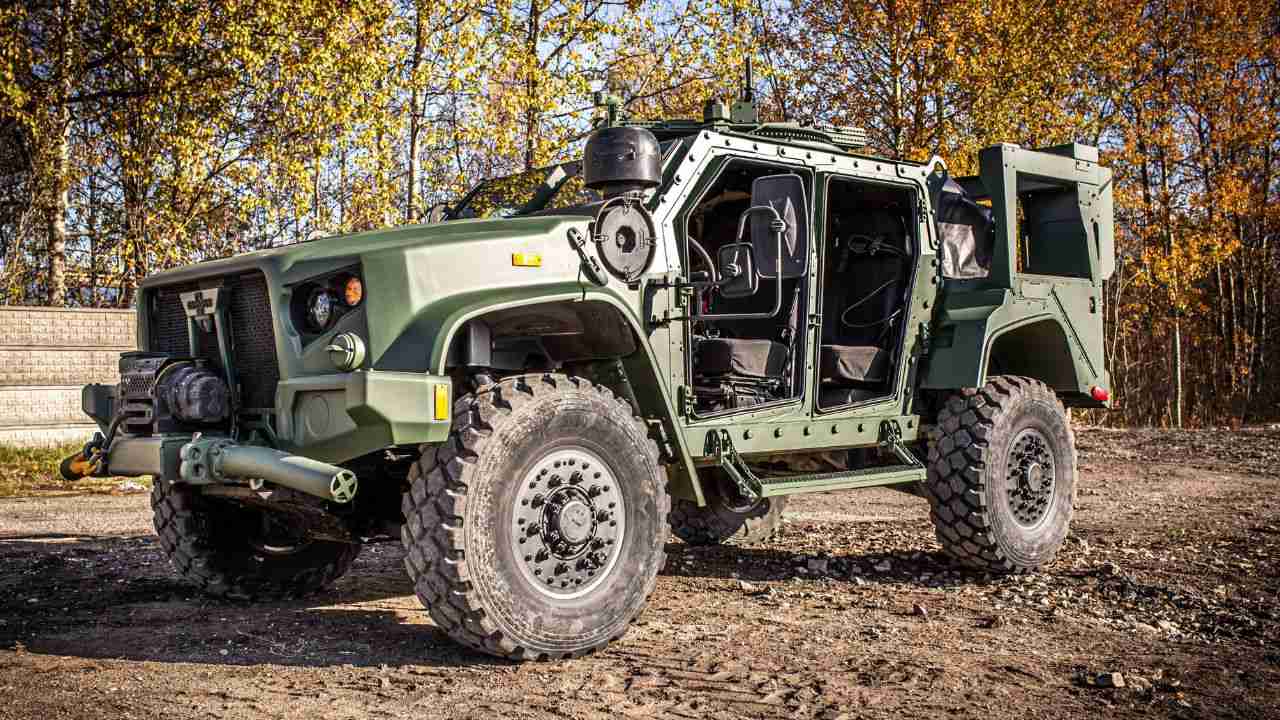 Nederland bestelt 150 JLTV DXPV gepantserde voertuigen van Oshkosh om ...