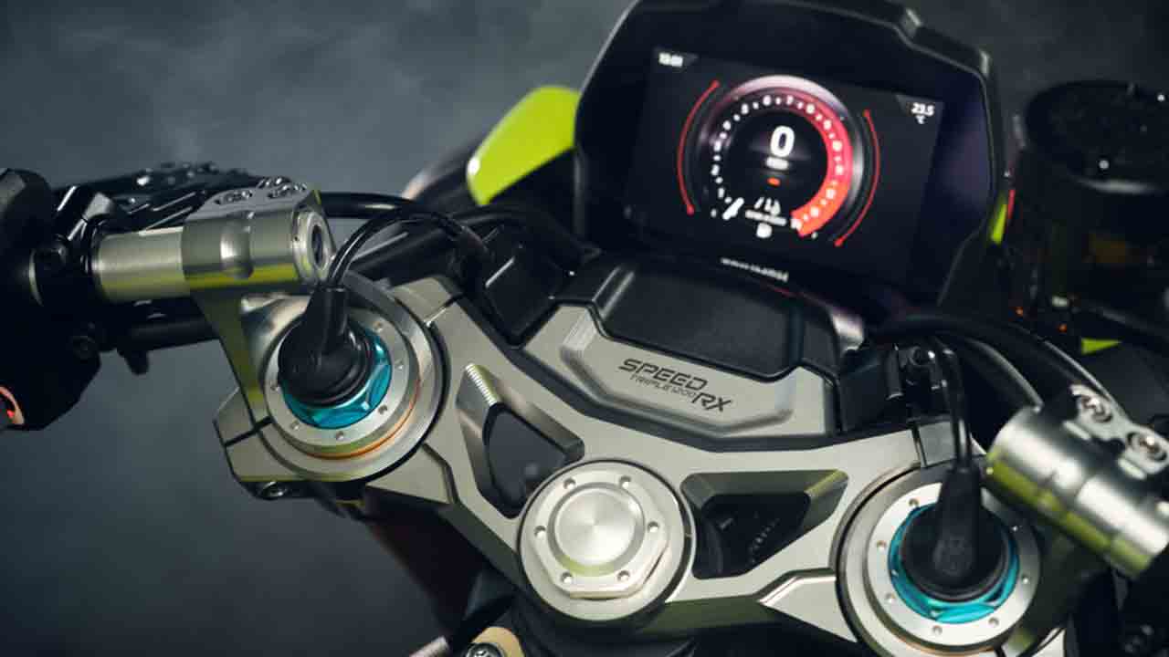 Triumph unveils the Speed Triple 1200 RX 2026: the most radical edition ...