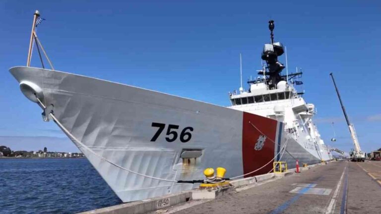 Colombia receives Island-class vessels from the U.S. and strengthens ...