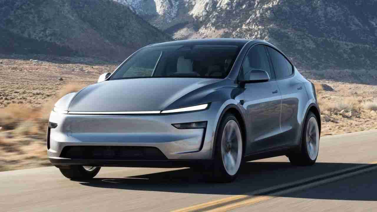 Tesla confirms cheaper Model Y for 2025 with basic interior and ...