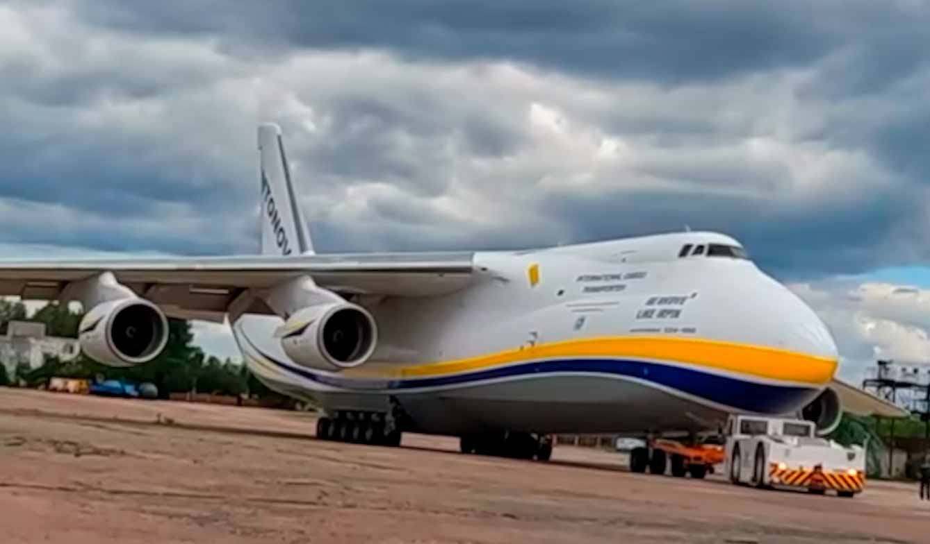 Vídeo: El gigante de carga An-124-100 vuelve a los cielos tras su modernización en medio de la ...