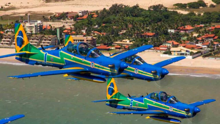 Mid-Air Collision: Video Reveals Moment of Brazilian Air Force Aircraft ...