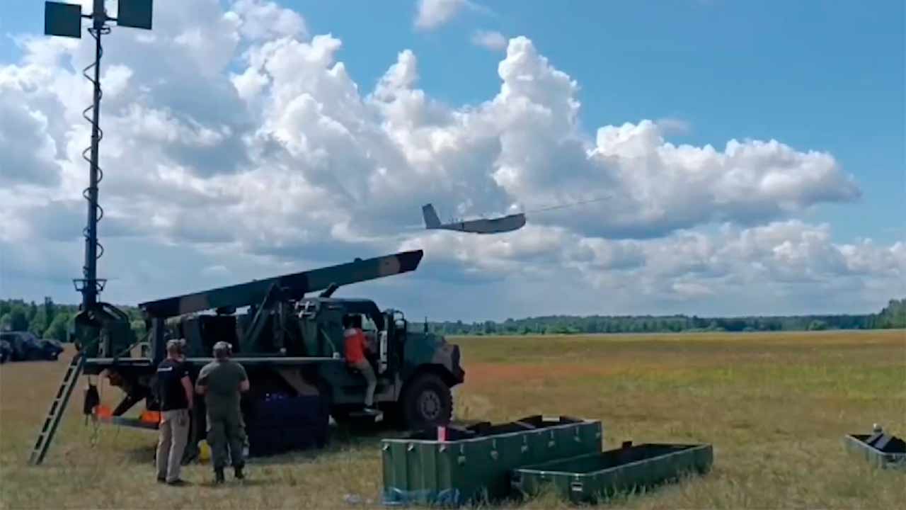 Wideo: Siły Zbrojne Polski otrzymują system Gladius inspirowany wojną ...