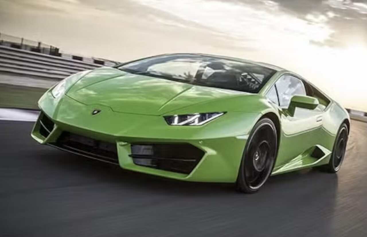 Lamborghini Huracán flat tire caused the crash that killed footballer ...