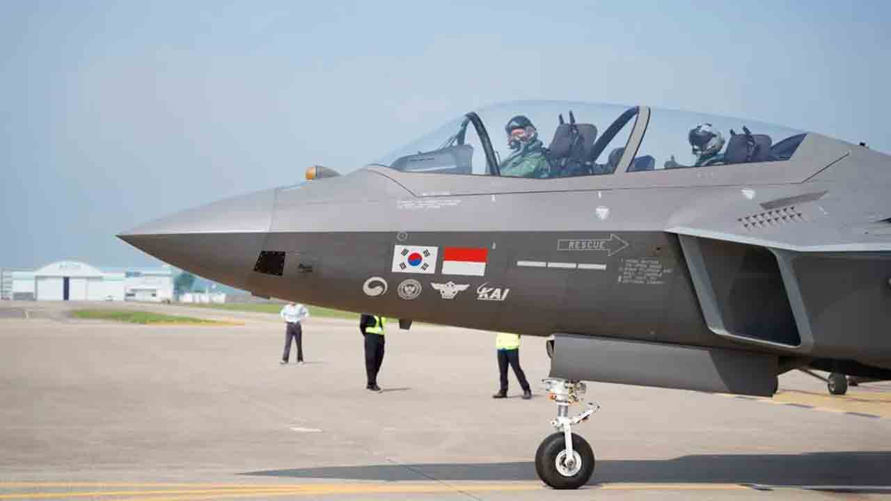 Vídeo: Piloto indonesio pilota caza surcoreano KF-21 por primera vez en una prueba histórica ...