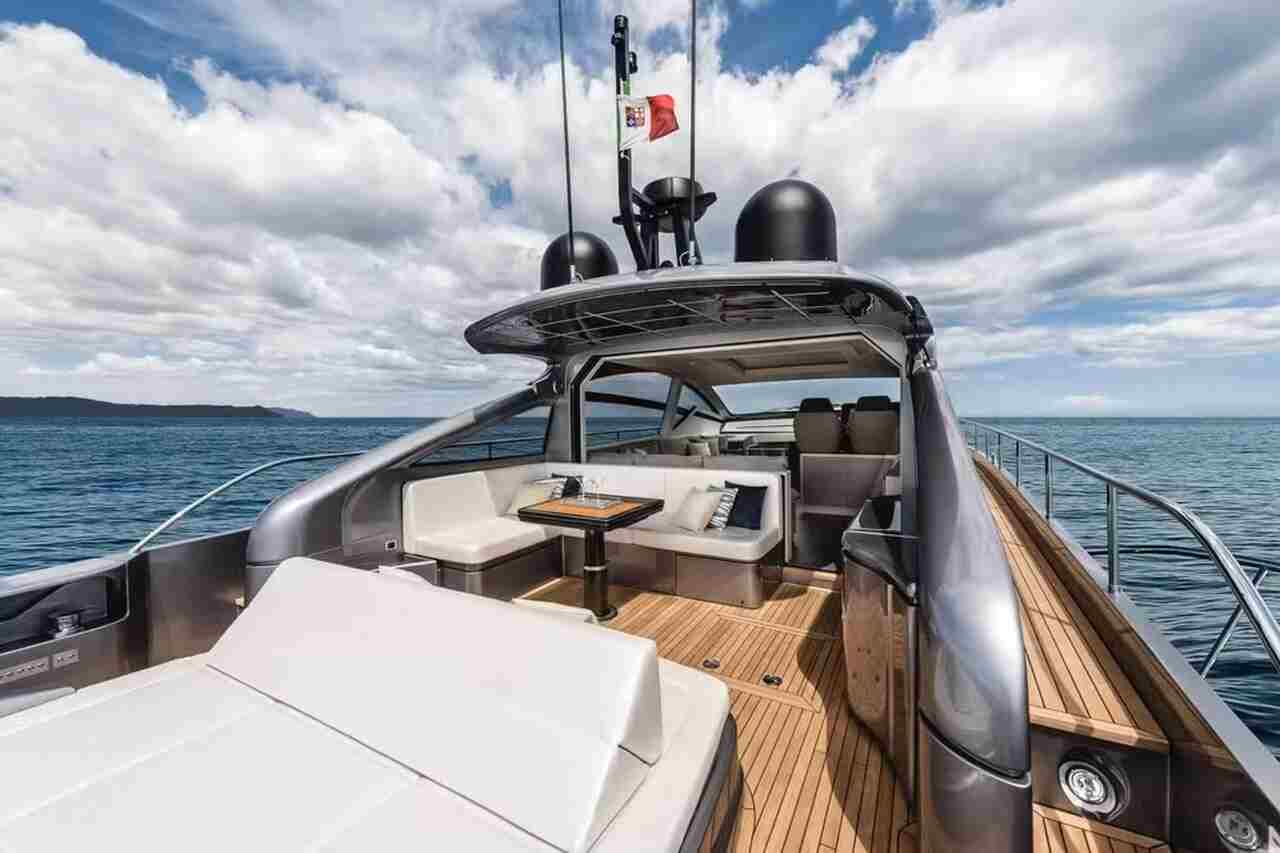 Check out George Russell’s new $3 million yacht - Carro e motos