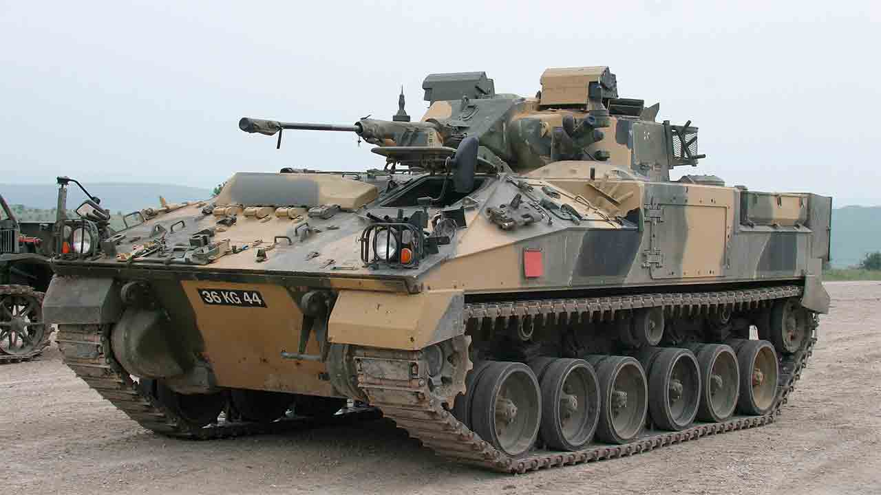 UK Government Will Not Send Warrior Vehicles to Ukraine - Carro e motos