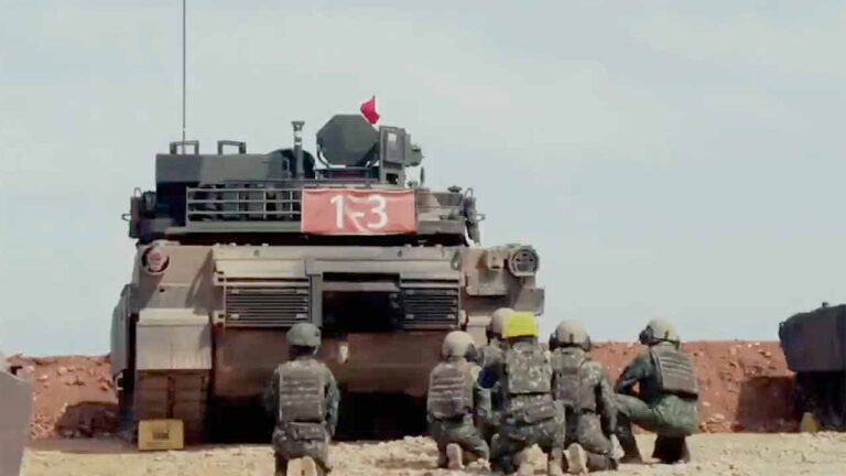 Video: Taiwanese Army Trains with Abrams Tanks in Exercise Simulating ...