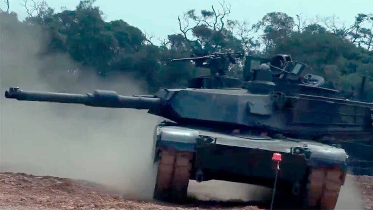 Video: Taiwanese Army Trains with Abrams Tanks in Exercise Simulating ...