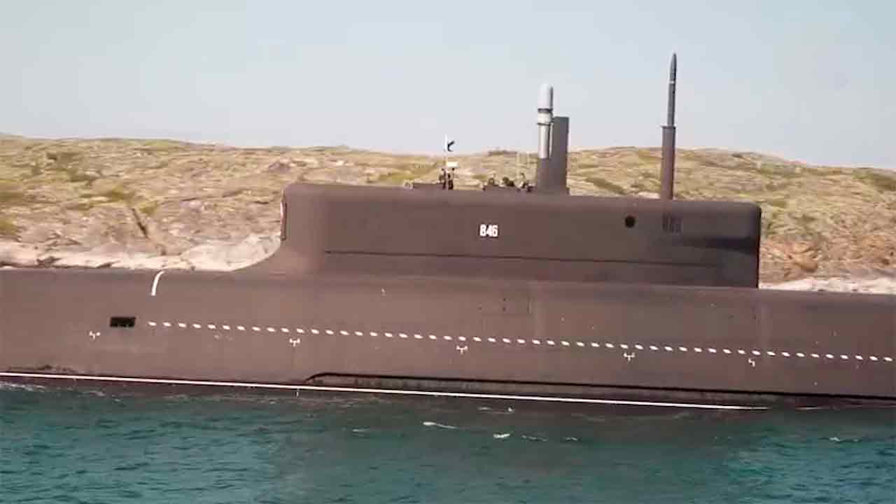 Vidéo : La Russie met en service le nouveau sous-marin nucléaire ...