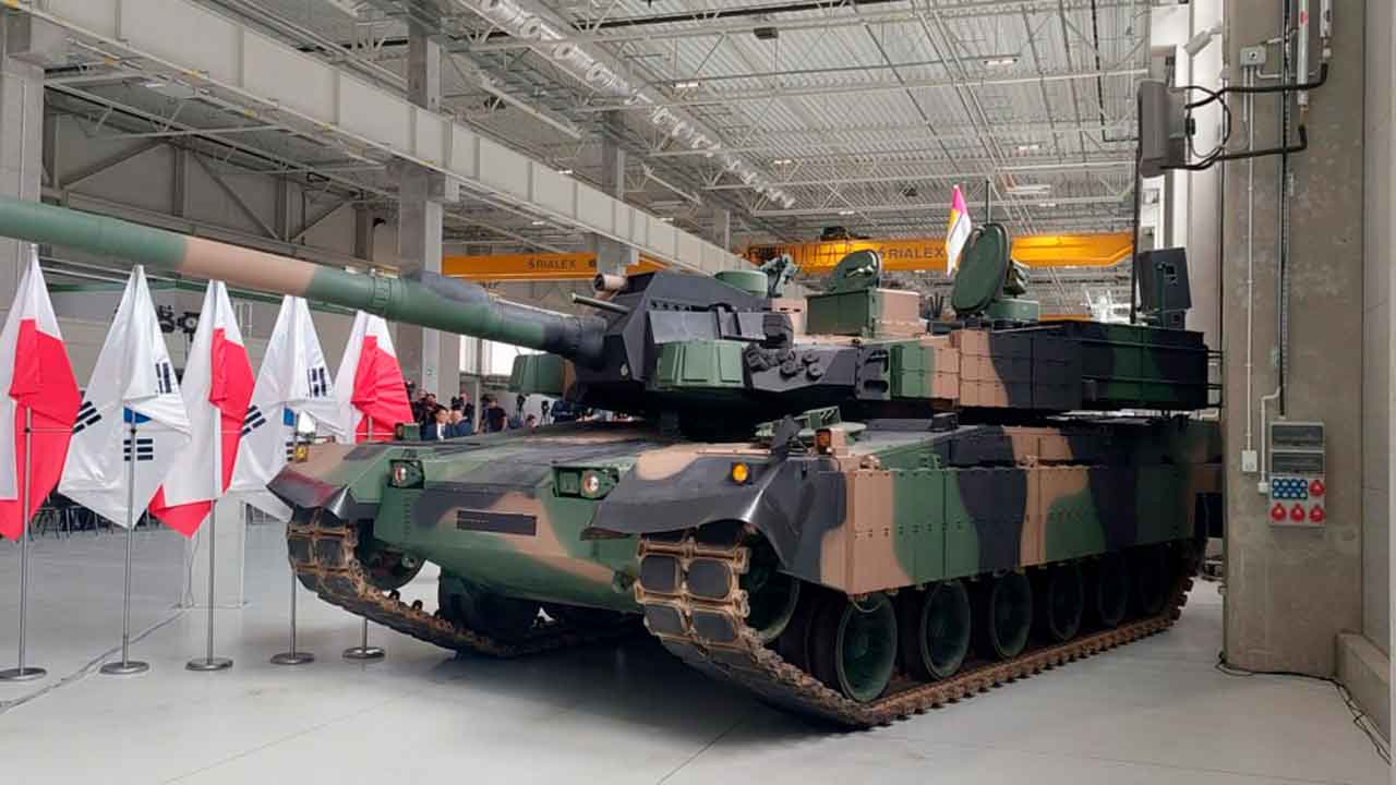 Poland signs $6.5 billion contract for local production of K2 tanks ...