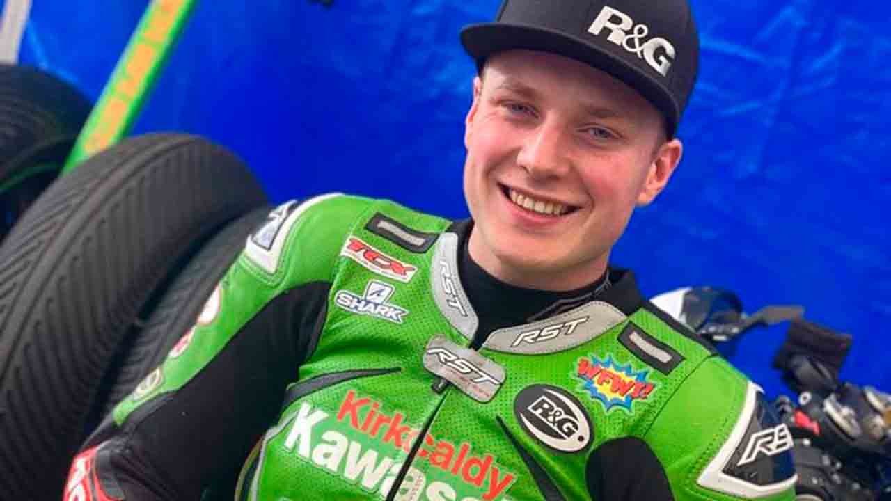 27-year-old British rider suffers serious crash and placed in coma ...