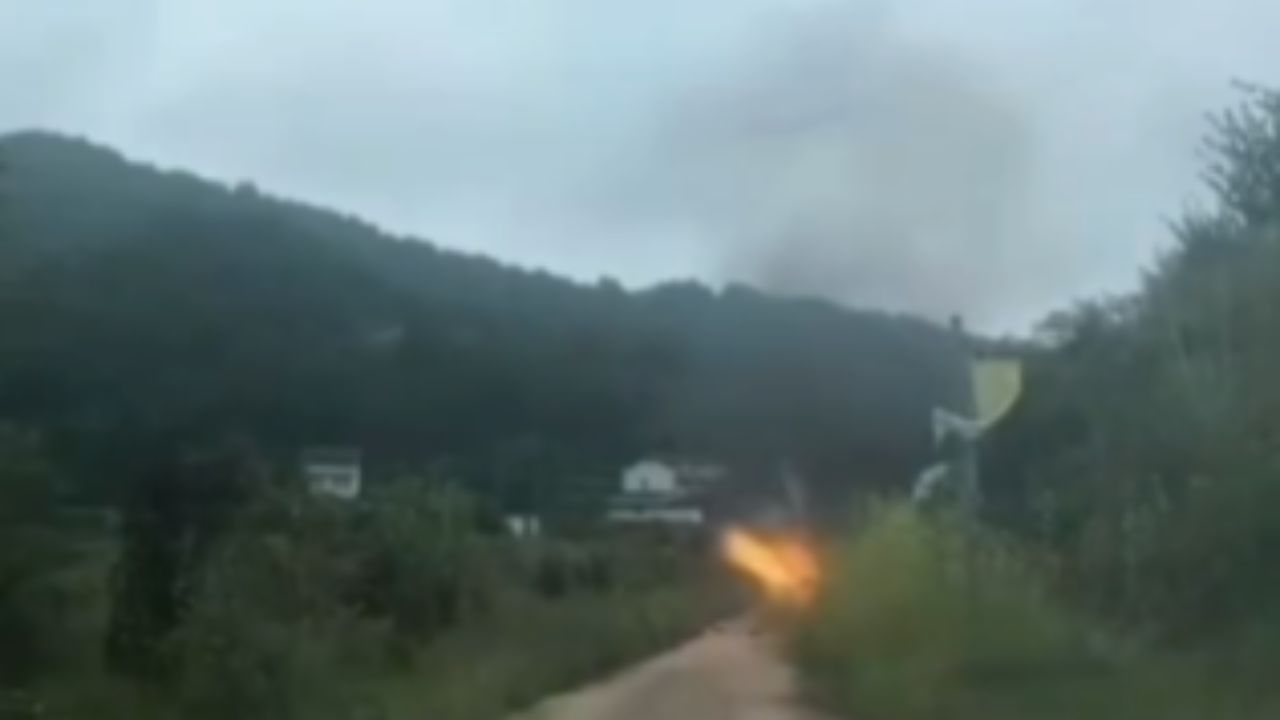 A 55-year-old Chinese influencer dies after falling from an ultralight ...