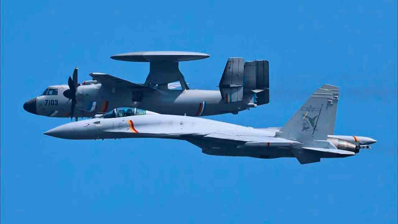 Debut KJ-600 menandai tonggak baru dalam penerbangan angkatan laut Tiongkok - Carro e motos