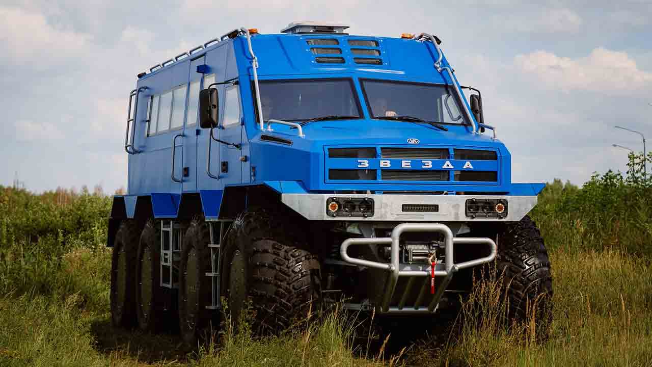 ロシア、–60℃でも運行可能な北極バス「Zvezda T24」を公開 - Carro e motos