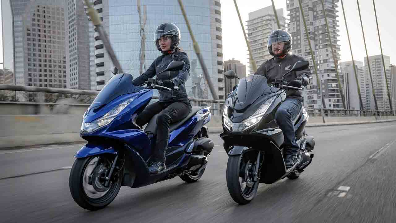 Honda lanza la PCX 160 2026: versiones, precios y ficha técnica ...