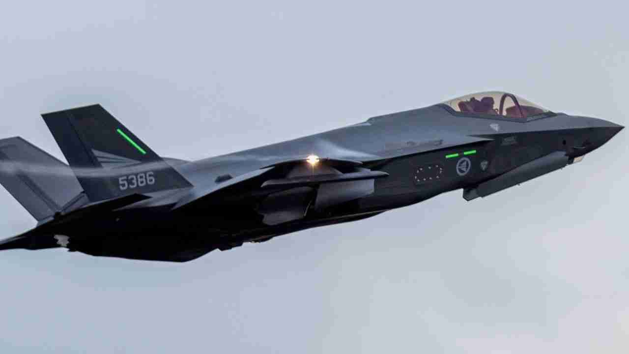 Norway sends F-35 fighter jets to strengthen NATO's air defense on the border with Russia ...