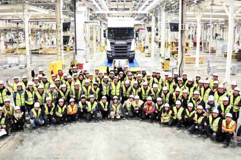 Scania opent nieuwe fabriek van 2,3 miljard dollar in China – Carro e motos