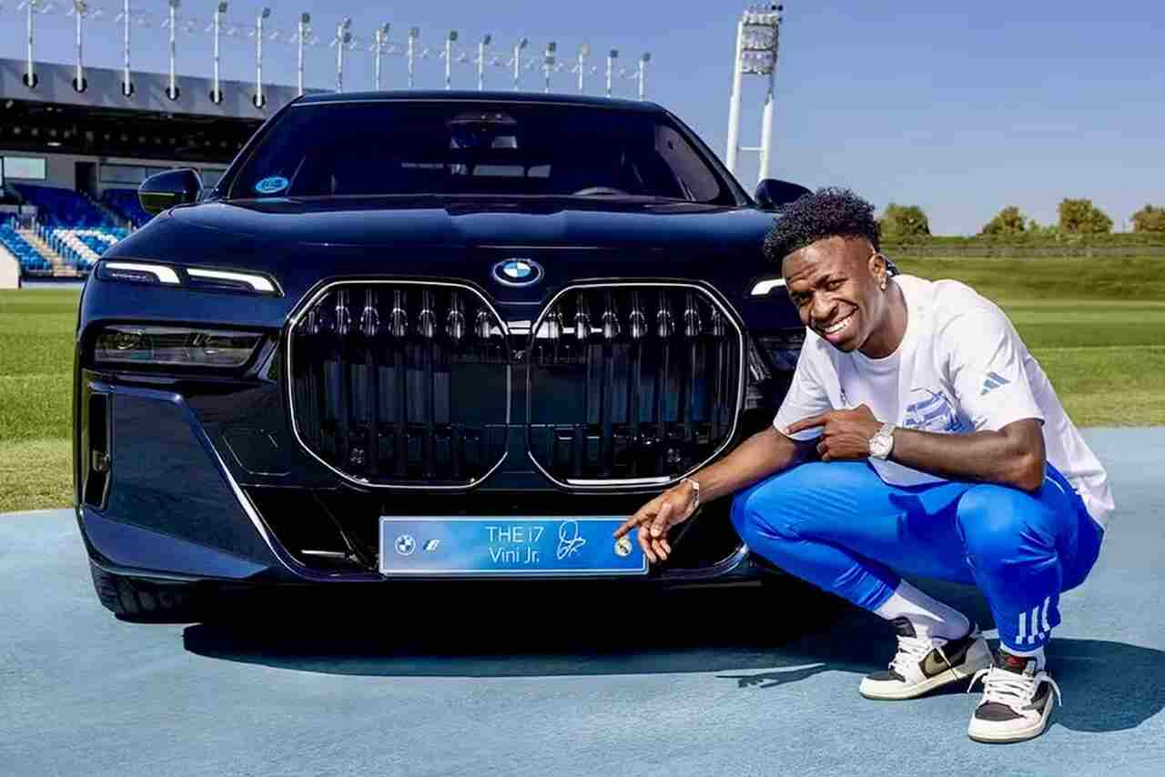 Conheça os modelos de carros de luxo escolhidos pelos jogadores do Real ...