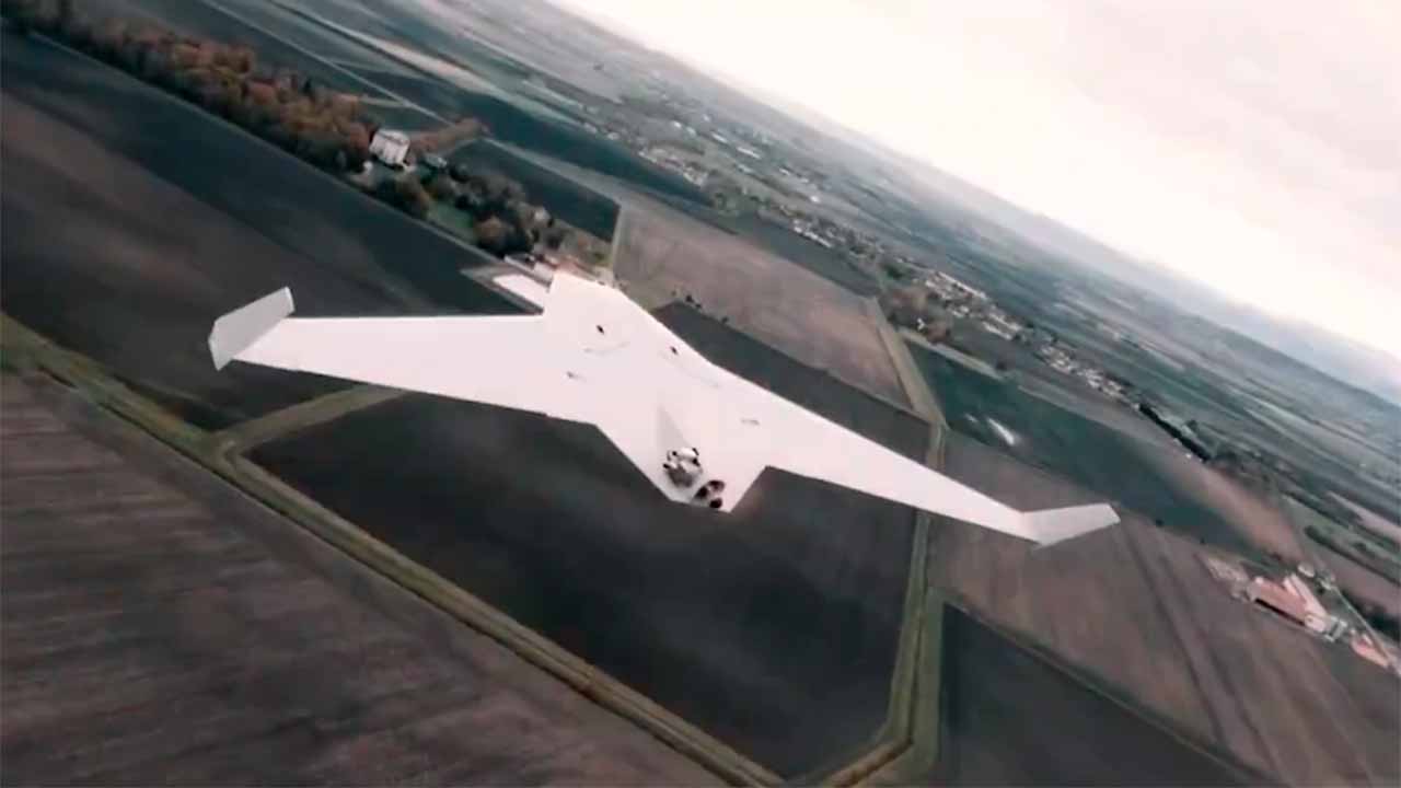 Video: France unveils long-range weapons against armored targets ...