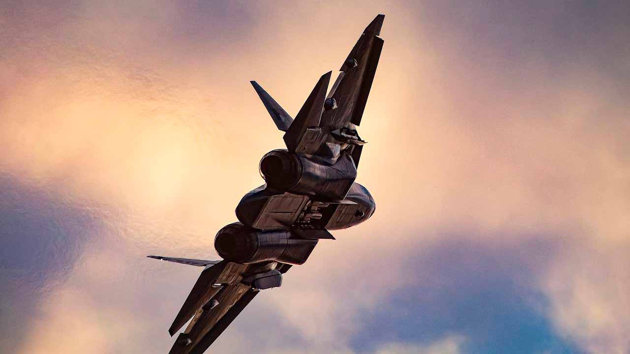 Su-57、ロシアが公開した新映像で内部兵器倉を初披露 - Carro e motos