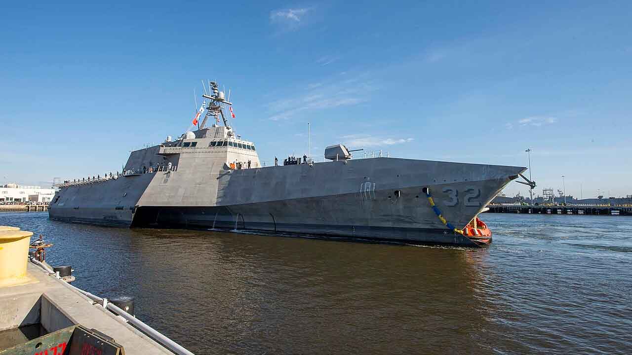 Na 15 jaar neemt de Amerikaanse marine het laatste schip van de ...