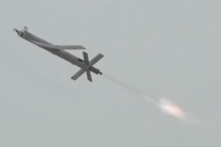 Irã coloca em campo versão atualizada do drone kamikaze Shahed-101 ...