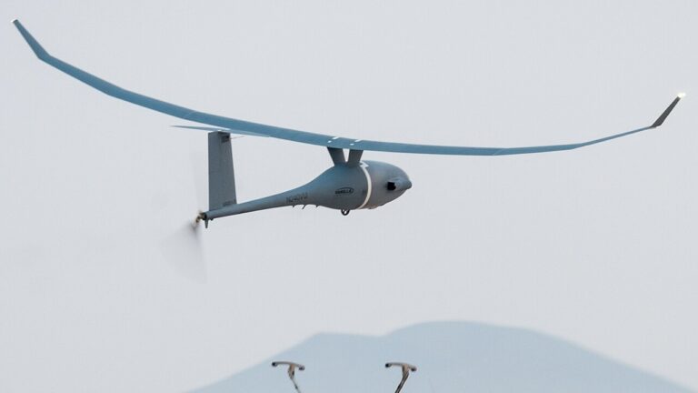 The U.S. Navy purchases long-endurance unmanned Vanilla aircraft ...