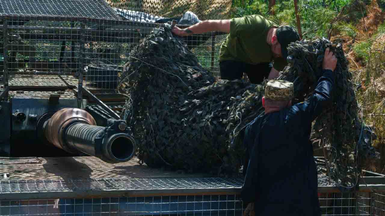 Ukraine Modifies Abrams Tanks Following Combat Experience Against ...