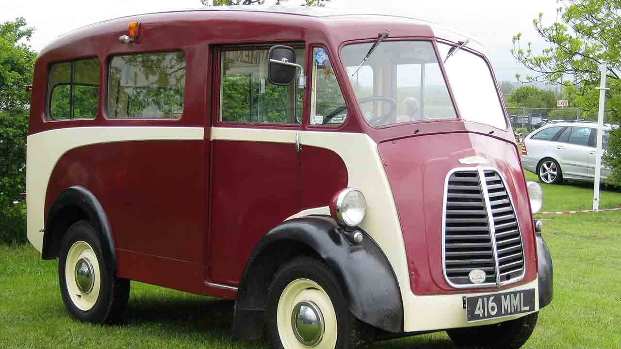 Morris revela nova JE, van elétrica inspirada em modelo clássico de ...