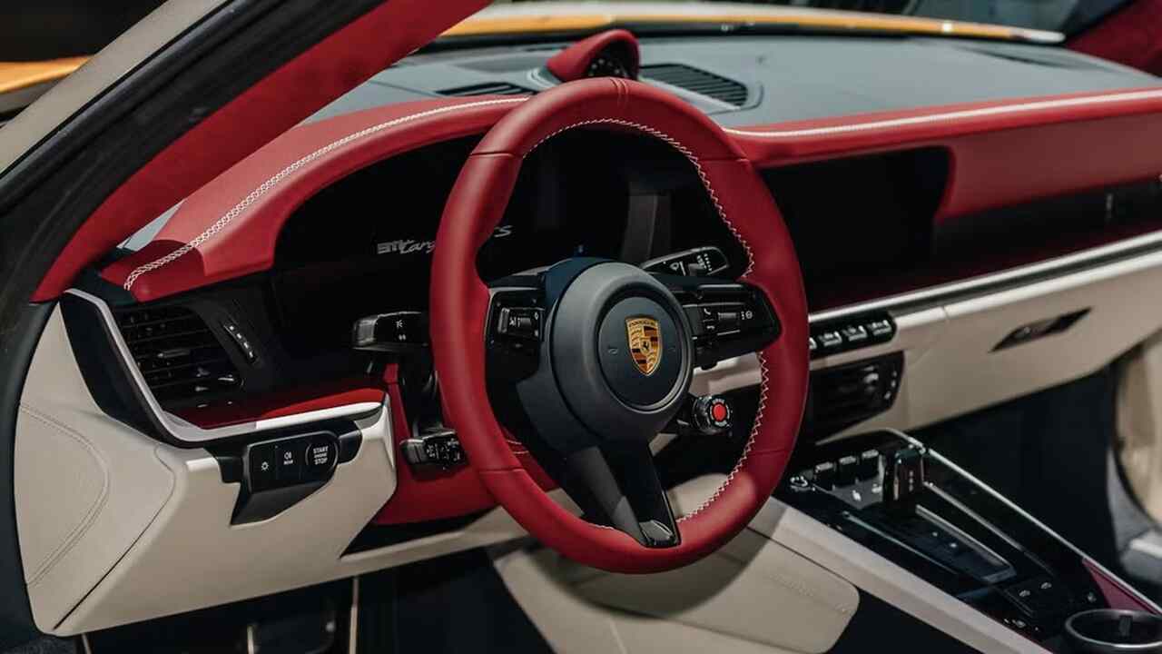 Porsche svela un trio di 911 personalizzate per celebrare Toy Story 5 ...
